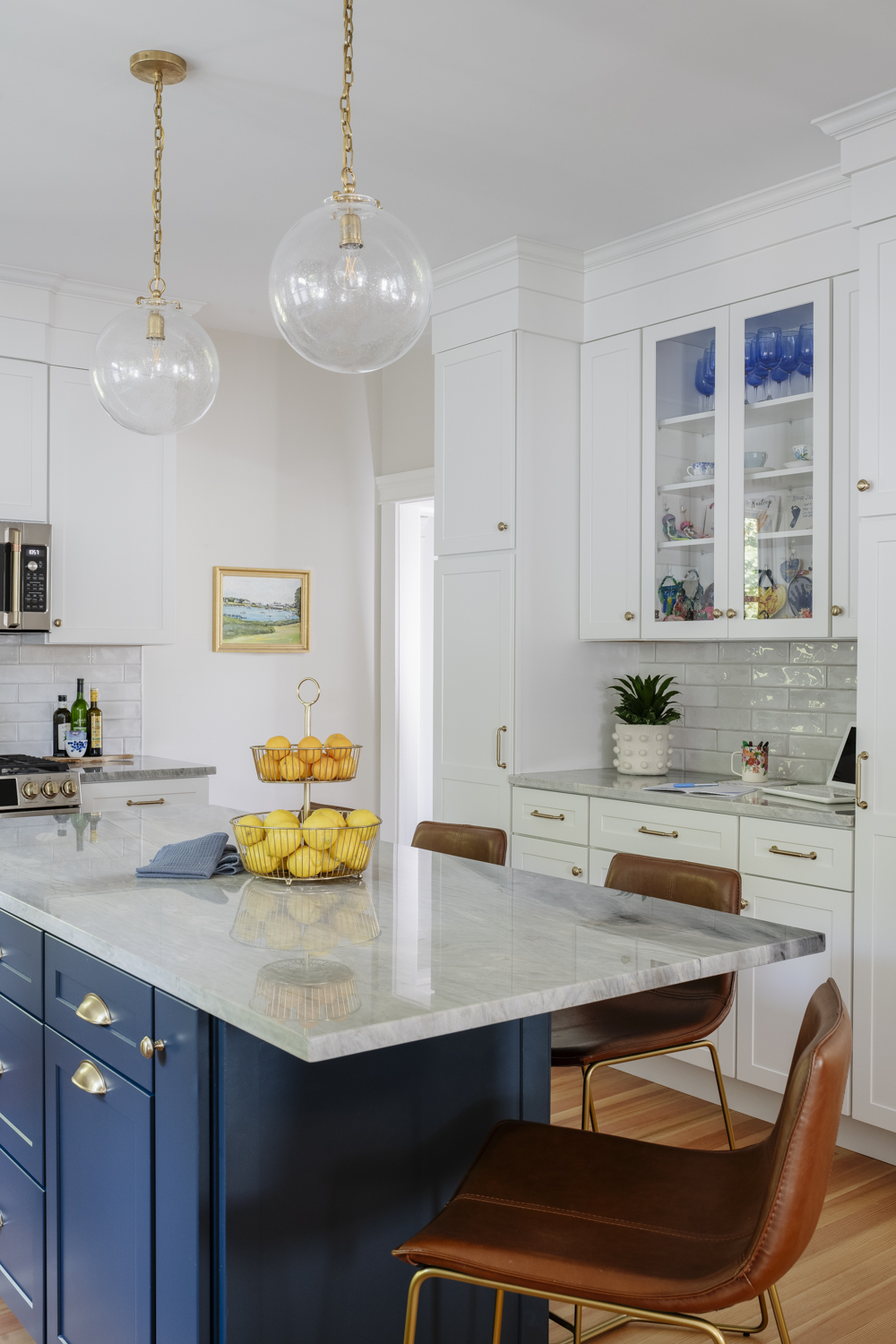 5 Benefits of Adding an Island to Your Kitchen | Almar